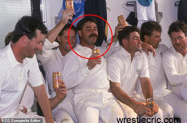 Aussie cricket nice David Boon drank 52 cans of beer on a flight to ...